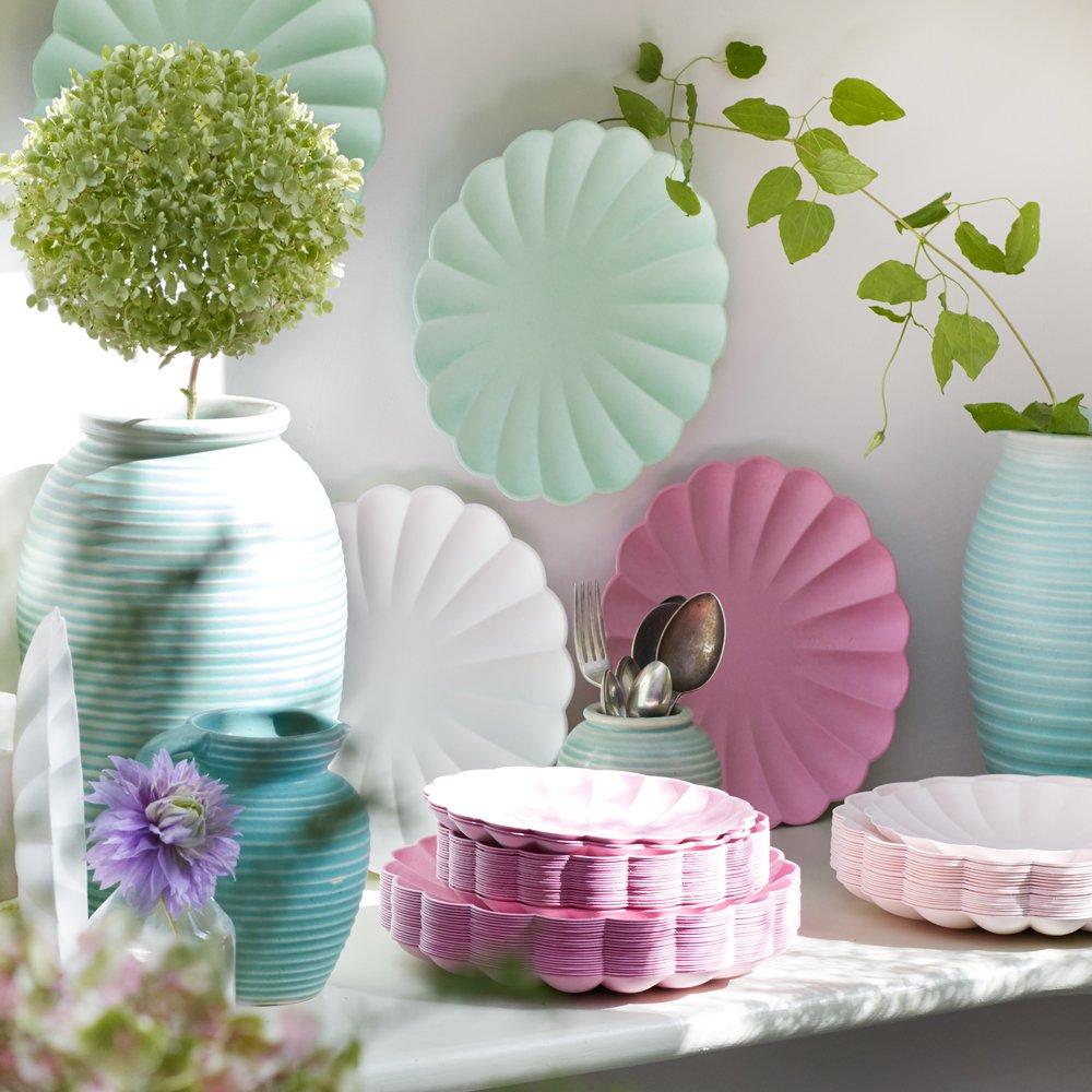 SMALL BUBBLEGUM PINK COMPOSTABLE PLATES BY MERI MERI – CONFETTIMYPARTY